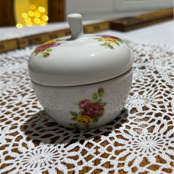 Storage & Organization | Floral Ceramic Trinket Box | Poshmark